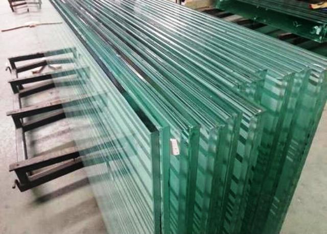 Harga Terbaru Kaca Es: Perbedaan Harga Antara Ketebalan 3mm dan 5mm ...