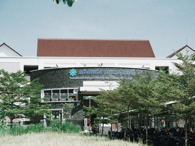 Biaya Kursus Bahasa Inggris di English First 2024 Terbaru - Biaya.Info